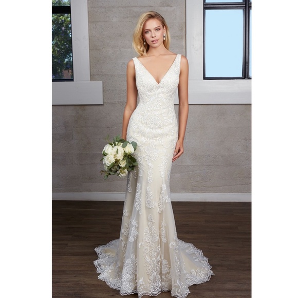 Kitty Chen | Dresses | Ivory Lace Sheath Bridal Gown | Poshmark